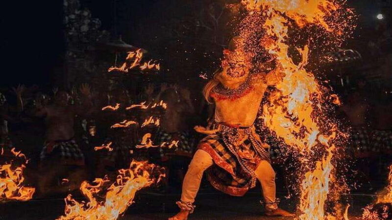 Bali: Ubud Kecak and Fire Dance Show Tickets - A Deep Dive into the Performance and Setting