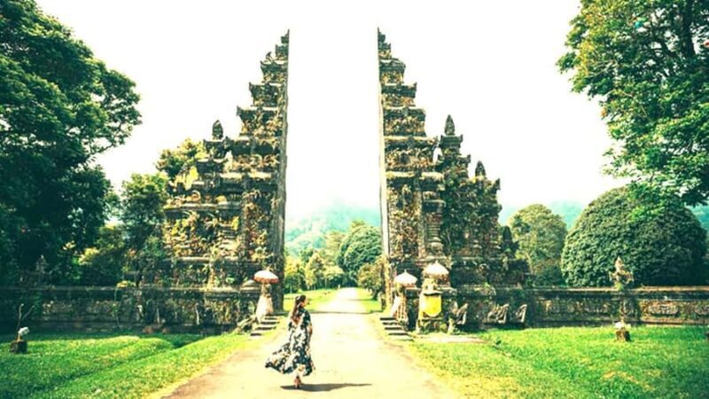 Bali: Ulun Danu Beratan Temple, Waterfall & lake view tour - Key Points