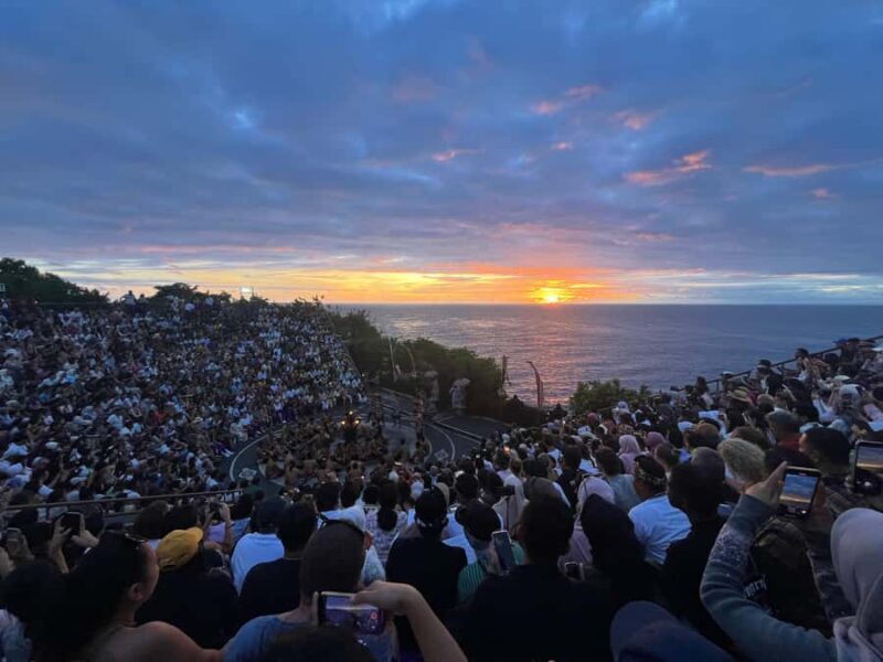 Bali: Uluwatu Temple, Kecak Dance & Photo Session Tour - Key Points