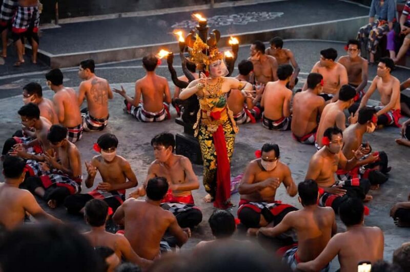 Bali: Uluwatu Temple Kecak & Fire Dance Show Ticket - Key Points