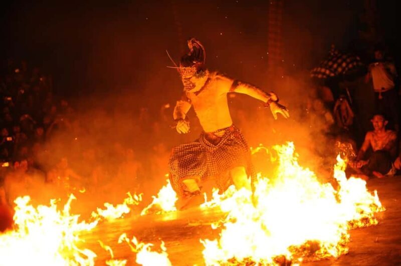 Bali: Uluwatu Temple Kecak & Fire Dance Show Ticket - Authentic Bali Magic at Uluwatu