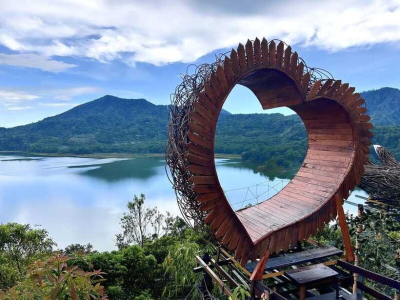 Bali: Wanagiri, Banyumala Twin Waterfall, Ulun Danu Bratan - Authentic Experiences and Local Insights