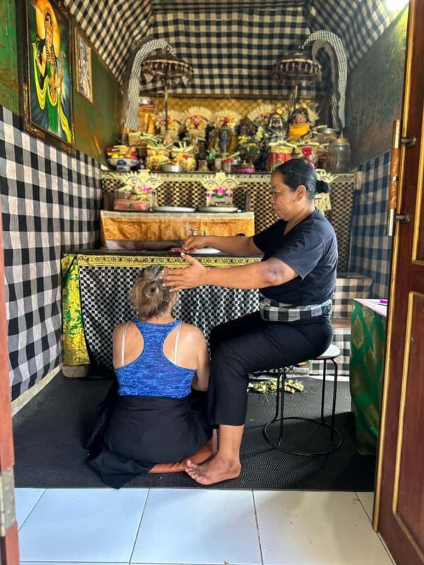 Balinese Spiritual Cleansing by Traditional Method - Artisan Villages: Batubulan, Celuk, and Mas