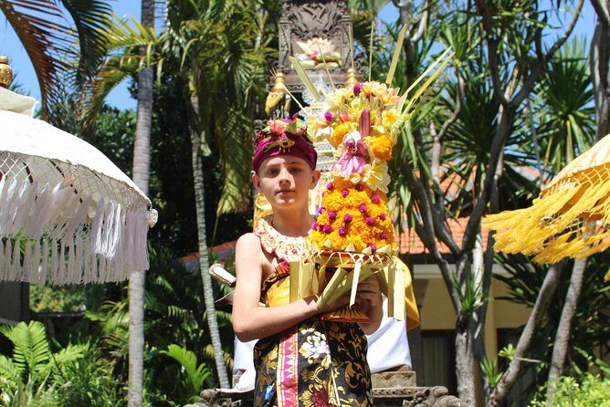 Balinese Traditional Costume - A Practical, Authentic Dive into Balinese Culture