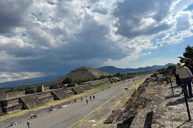 Balloon Flight over Teotihuacan with Breakfast - Who Should Consider This Tour?