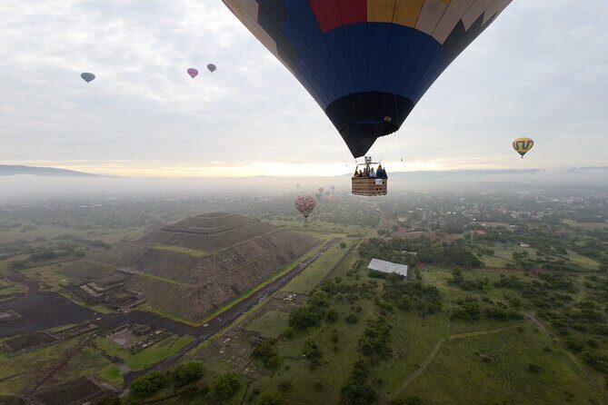 Balloon flight with breakfast in Cave and Pyramids from CDMX - Who Should Consider This Tour?