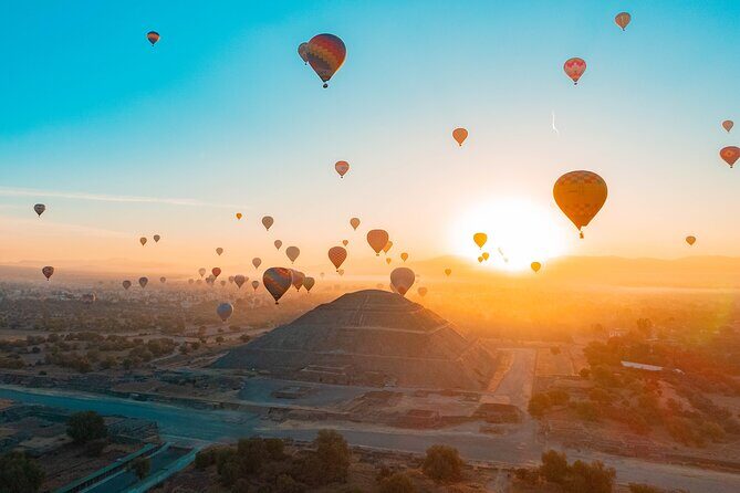 Balloon Flight with Buffet Breakfast - Introducing the Balloon Flight with Buffet Breakfast: A Unique Perspective on Teotihuacán