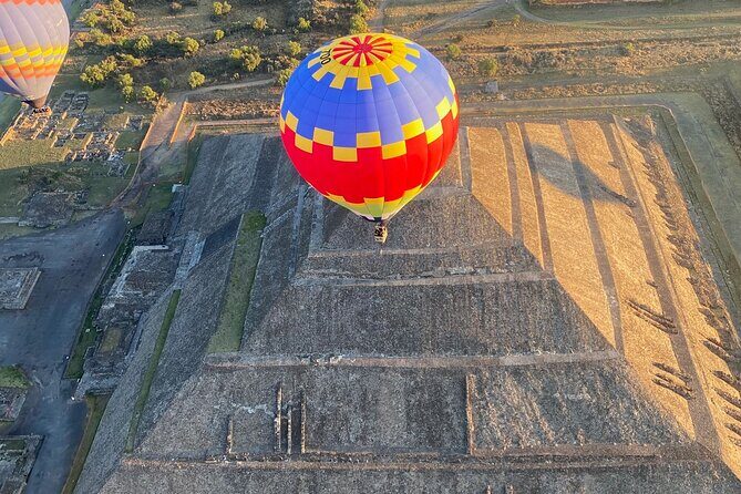 Balloon Flight with Pick Up on CDMX + Breakfast + Pyramids - Detailed Itinerary Breakdown