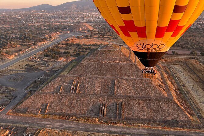 Balloon Flight with Pick Up on CDMX + Breakfast + Pyramids - Who Should Do This Tour?