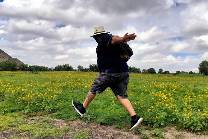 Balloon flight with private transportation and guided tour to Teotihuacán - FAQs