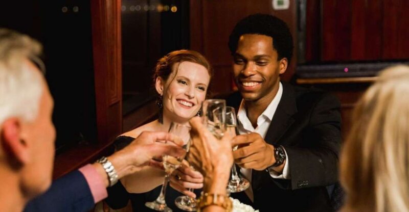 Baltimore: Christmas Eve Gourmet Brunch or Dinner Cruise - Who Is This Cruise Best For?