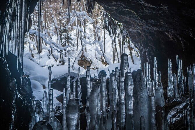 Bamboo Ice Cave Snowshoeing Tour in Noboribetsu - Key Points