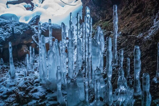 Bamboo Ice Cave Snowshoeing Tour in Noboribetsu - Practical Details & Whats Included
