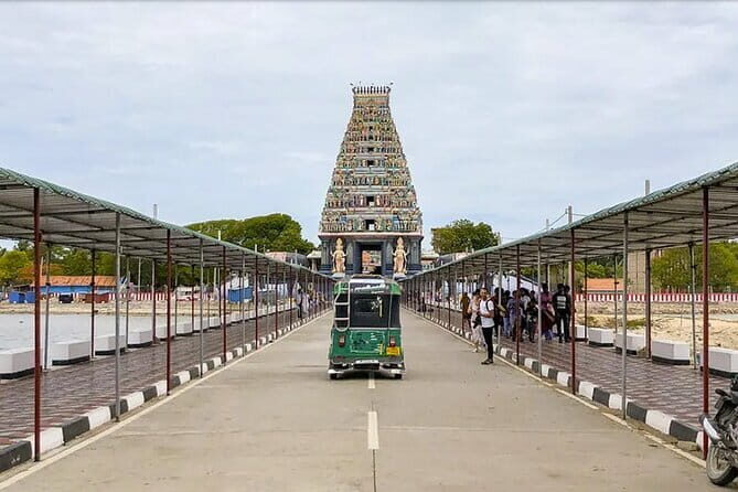 Bandaranaike International Airport (CMB) to Dambulla Hotel Private Transfer - FAQs