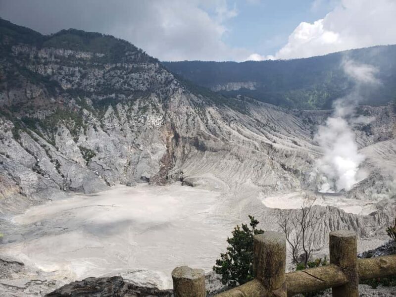 Bandung Tangkuban Perahu Volcano Tours - Key Points