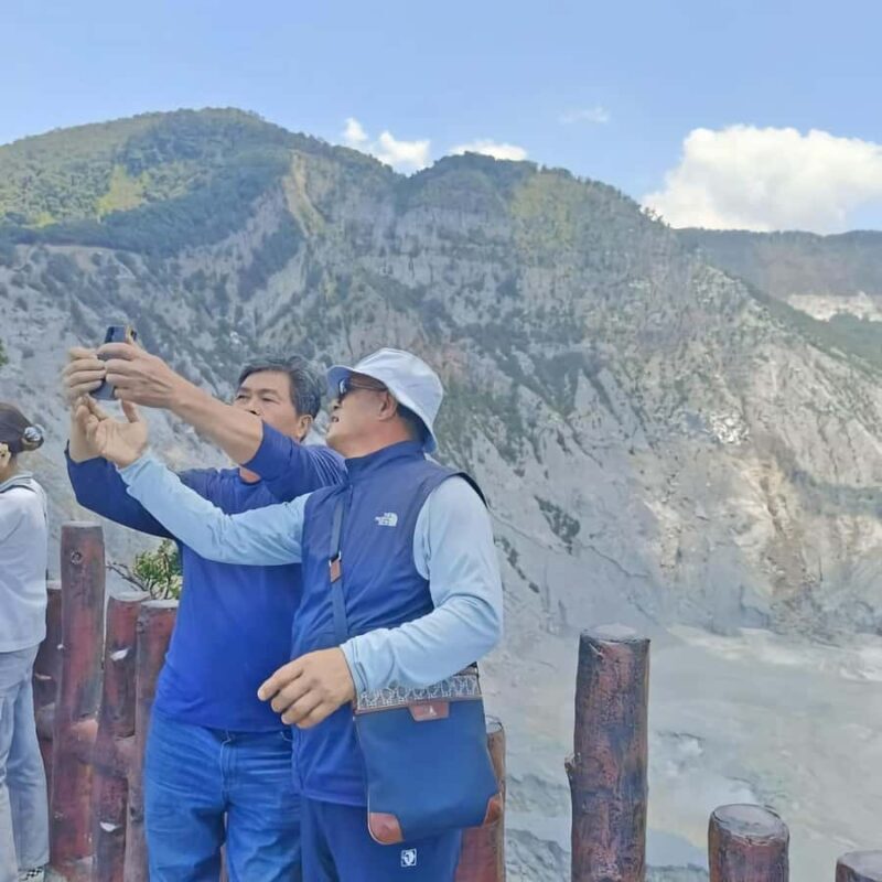 Bandung Tour : Volcano, Coffee Fields, Hot Springs Water - Practical Details and Value