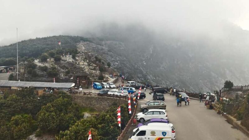 Bandung Tour : Volcano, Coffee Fields, Hot Springs Water - Who Will Love This Tour?