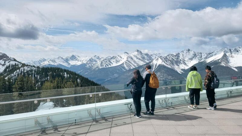 Banff 2-day: Lake Louise, Moraine Lake, Johnston Canyon tour - What’s Included and What’s Not