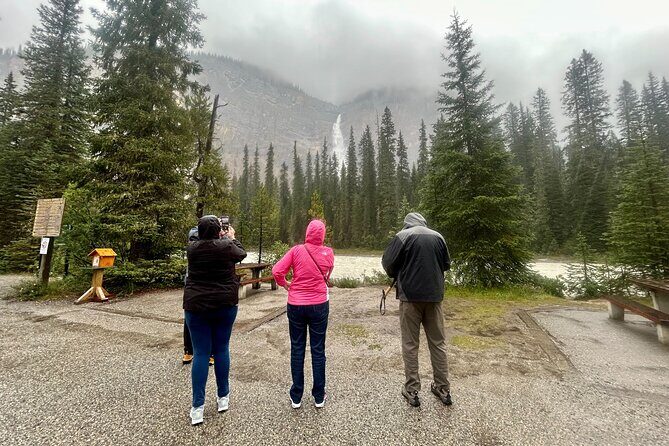 Banff and Yoho Lakes with Takakkaw Falls Group Tour - Frequently Asked Questions