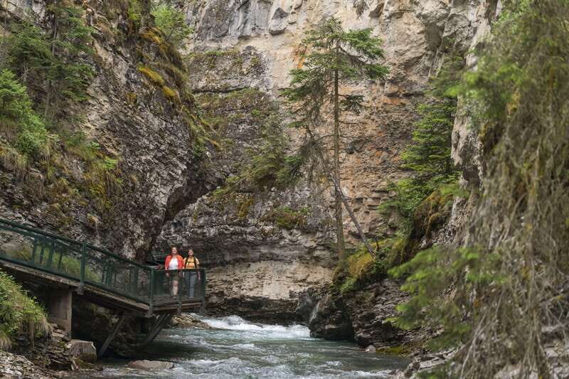 Banff: Banff Town, Gondola, and Johnston Canyon Day Tour - An In-Depth Look at the Tour Experience