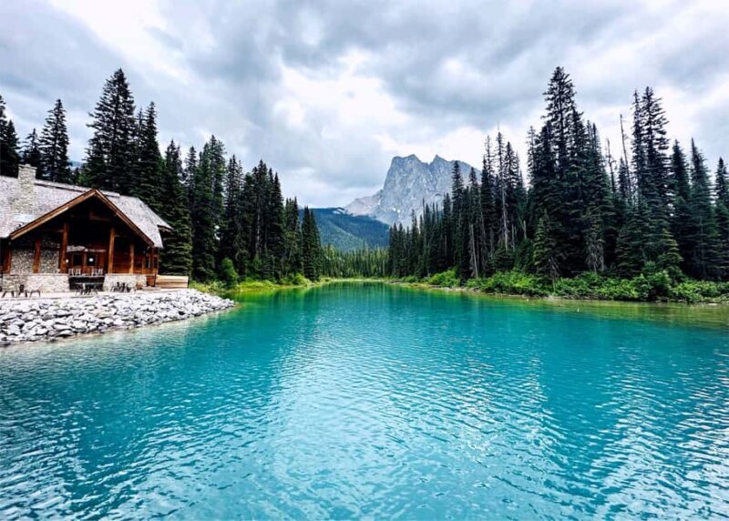 Banff/Calgary:1-Day to Lake Louise,Moraine Lake,Emerald Lake - The Journey Through the Rockies: What to Expect