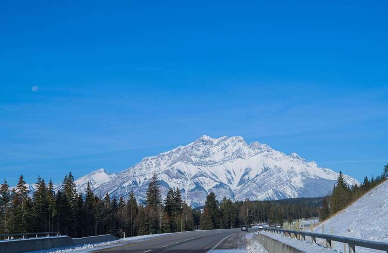 Banff: Guided Day Trip with Hotel Pickup and Drop-off - Who Should Consider This Tour?
