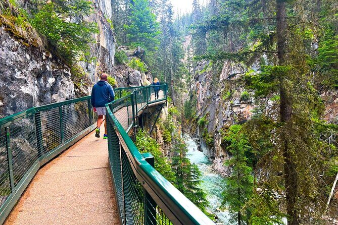 Banff Highlights Tour Louise, Johnston and Minnewanka Shared Tour - Exploring the Itinerary in Detail