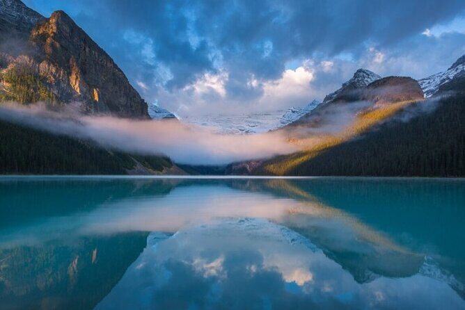 Banff: Lake Louise and Moraine Lake Tour with Pickup & Drop - Who Should Book This Tour?