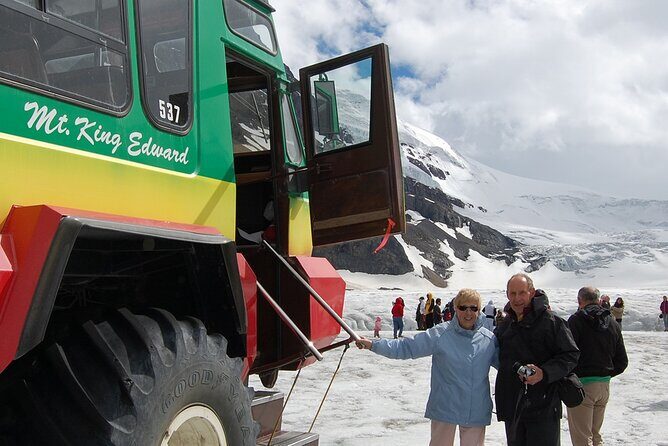 Banff Lake Louise Excursion - 3-Day Calgary To Vancouver Bus Tour - An In-Depth Look at the Tour Experience