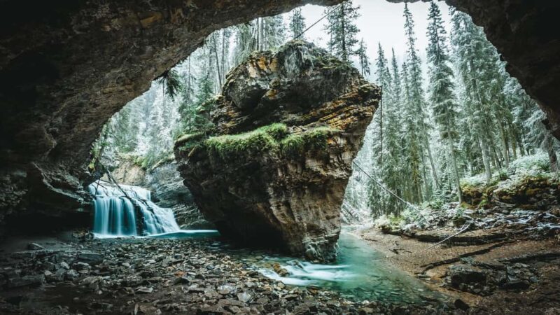 Banff Lake Louise, Moraine, Emerald Lake and Johnston Canyon - FAQ
