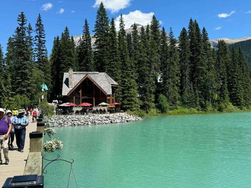 Banff: Lake Louise, Moraine, Emerald Lake & Johnston Canyon - What This Tour Offers Overall