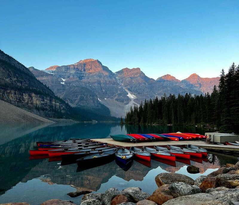 Banff - Lake Louise Moraine Lake and Icefields Parkway Tour - Other Notable Stops