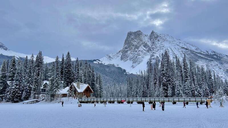 Banff National Park: Canyons, Lakes & Local Favourites - Transportation and Group Size