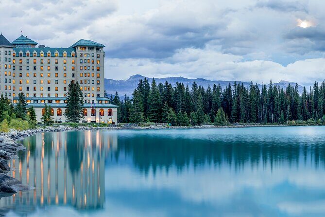Banff Private Lake Tour: Moraine, Louise, Peyto & Emerald - The Itinerary: A Deep Dive into the Day
