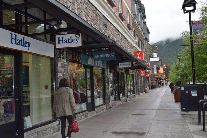 Banff: Single Day Private Tour - An In-Depth Review of the Banff Private Tour with Red Mile Limousine