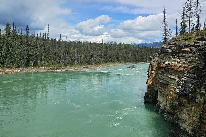 Banff to Jasper One-Way Private Tour sightseeing - Stop 6: Columbia Icefield Skywalk