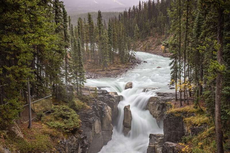 Banff: Uncover the Beauty of Western Canada (6-Days) - Key Points