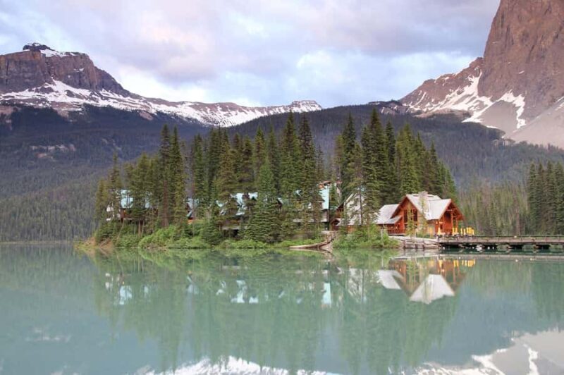 Banff:DayTour of Lake Moraine,Louise,Emerald, Bridge& Canyon - A Detailed Look at the Day Tour