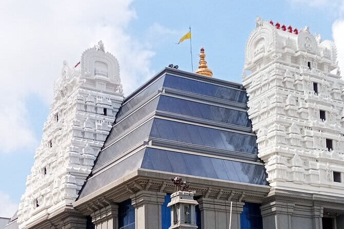 Bangalore Guided full day Tour with Lunch CULTURE/HISTORY/TEMPLES - An In-Depth Look at the Tour