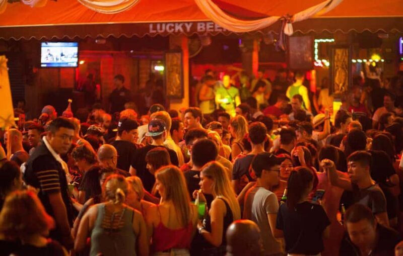 Bangalore Guided Pub-Hopping Experience: Walk, Drink, Repeat - Key Points