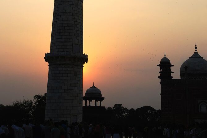 Bangalore to Taj Mahal and Agra Same Day Tour with Flights - Key Points