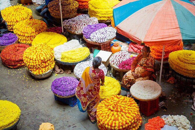 Bangalore Walking Tours - Flower Market, PETE and more - Introducing the Bangalore Walking Tour: Culture, Markets, and History in a Few Hours