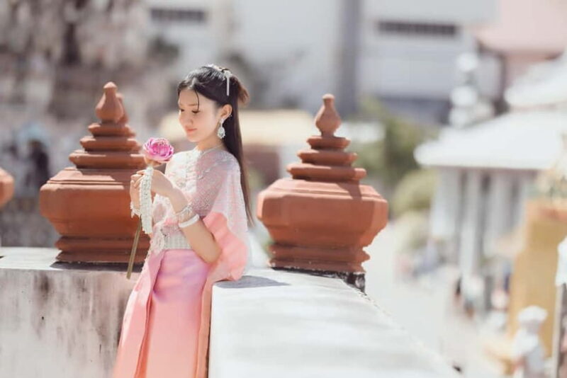 Bangkok: 1-Day Thai Dress Rental with Optional Photoshoot - The Value of the Experience