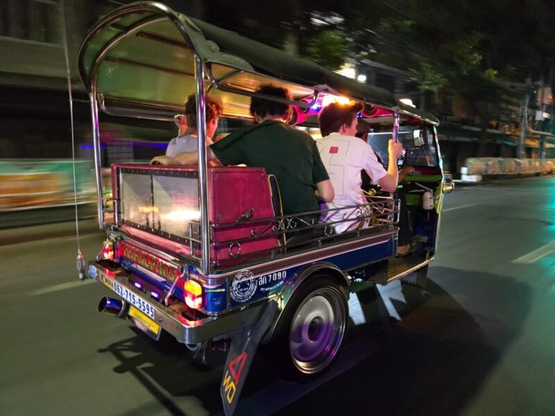 Bangkok: A 4 Hours Tuk Tuk Sightseeing Tour Iconic Landmarks - Transportation and Group Experience