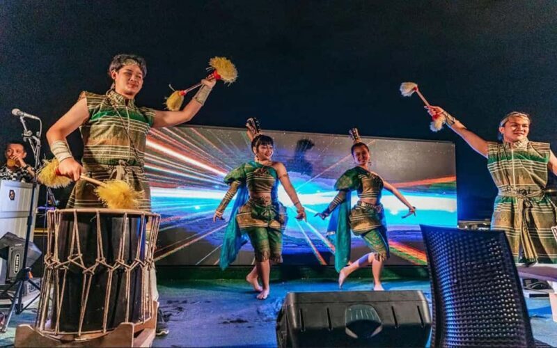 Bangkok: Alangka Luxury Cruise with Buffet and Live Music - Practical Details and Tips