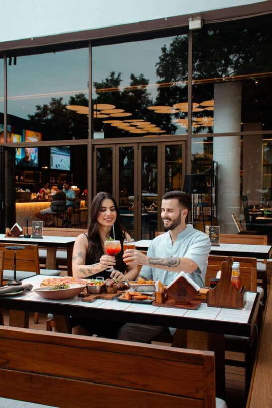 Bangkok: Ale House at Riverside Bar Millennium Hilton - Authentic Reviews and Insights