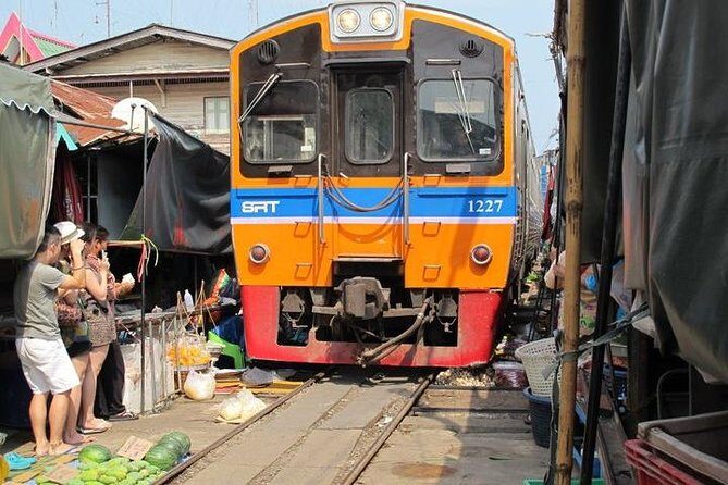 Bangkok Amphawa Afternoon Floating Market - Exploring the Bangkok Amphawa Afternoon Floating Market