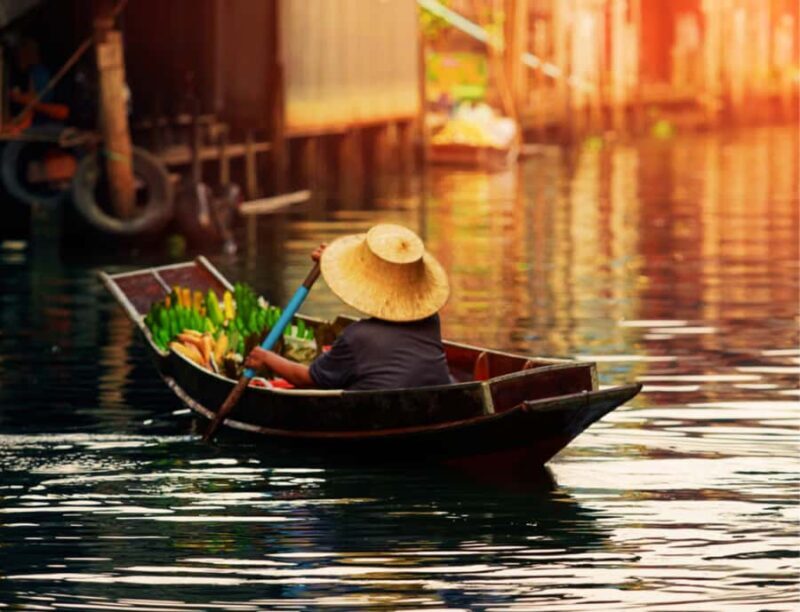 Bangkok: Amphawa Floating & Railway Markets Private Day Tour - What Makes This Tour Stand Out?