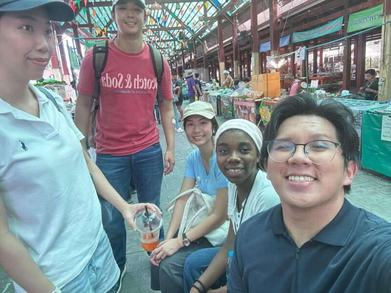 Bangkok: Bite-Sized Food Tour at Floating Market - Key Points