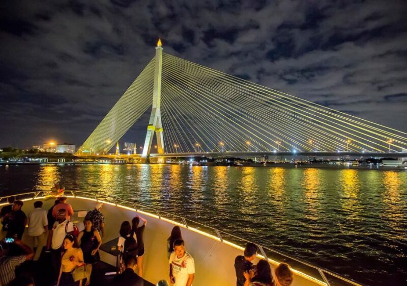 Bangkok: Chao Phraya Princess Dinner Cruise Ticket - Food and Beverage Offerings